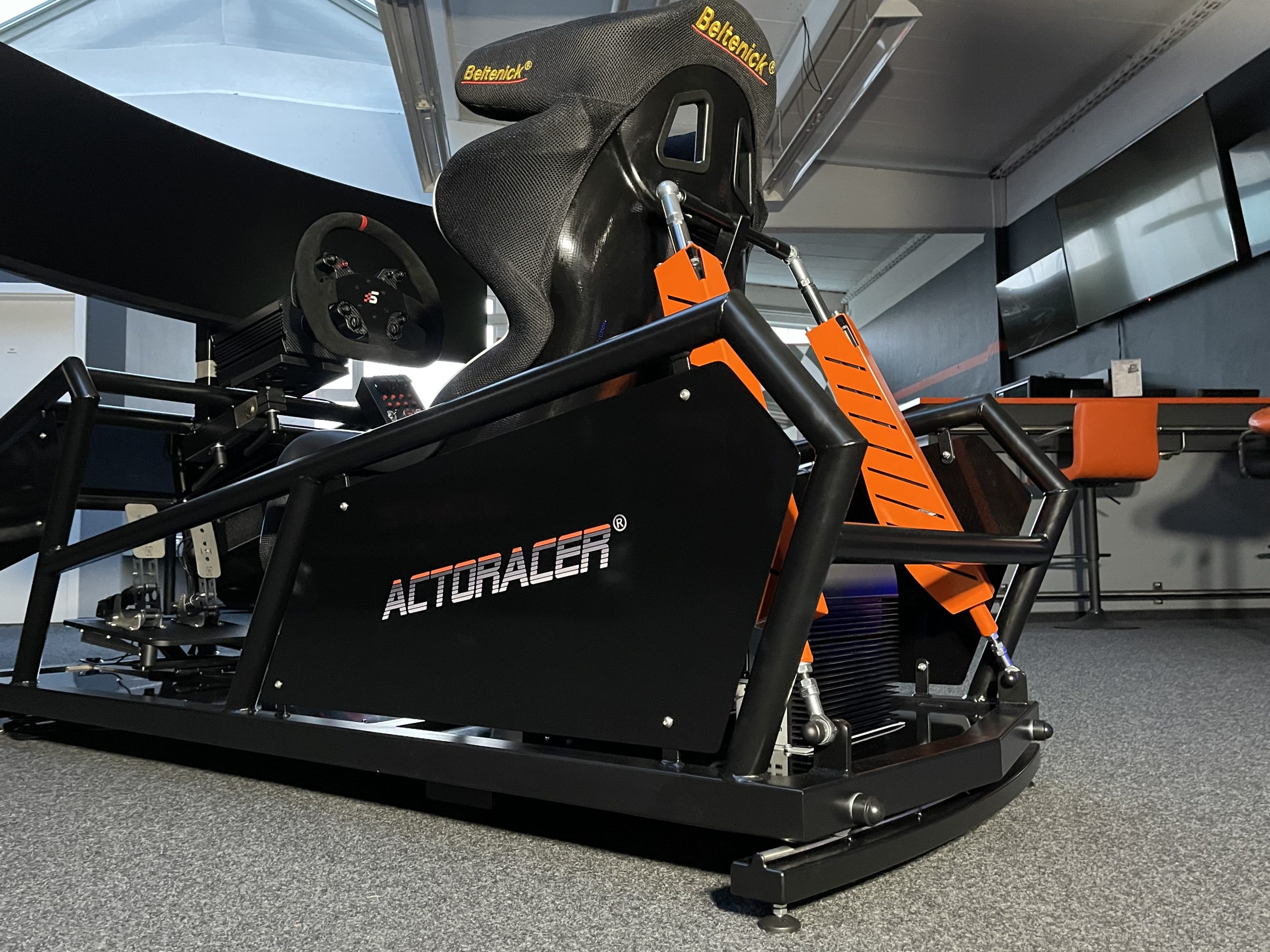 Actoracer-Bonn | Realistisches Rennsimulationserlebnis| Racing Car Benz